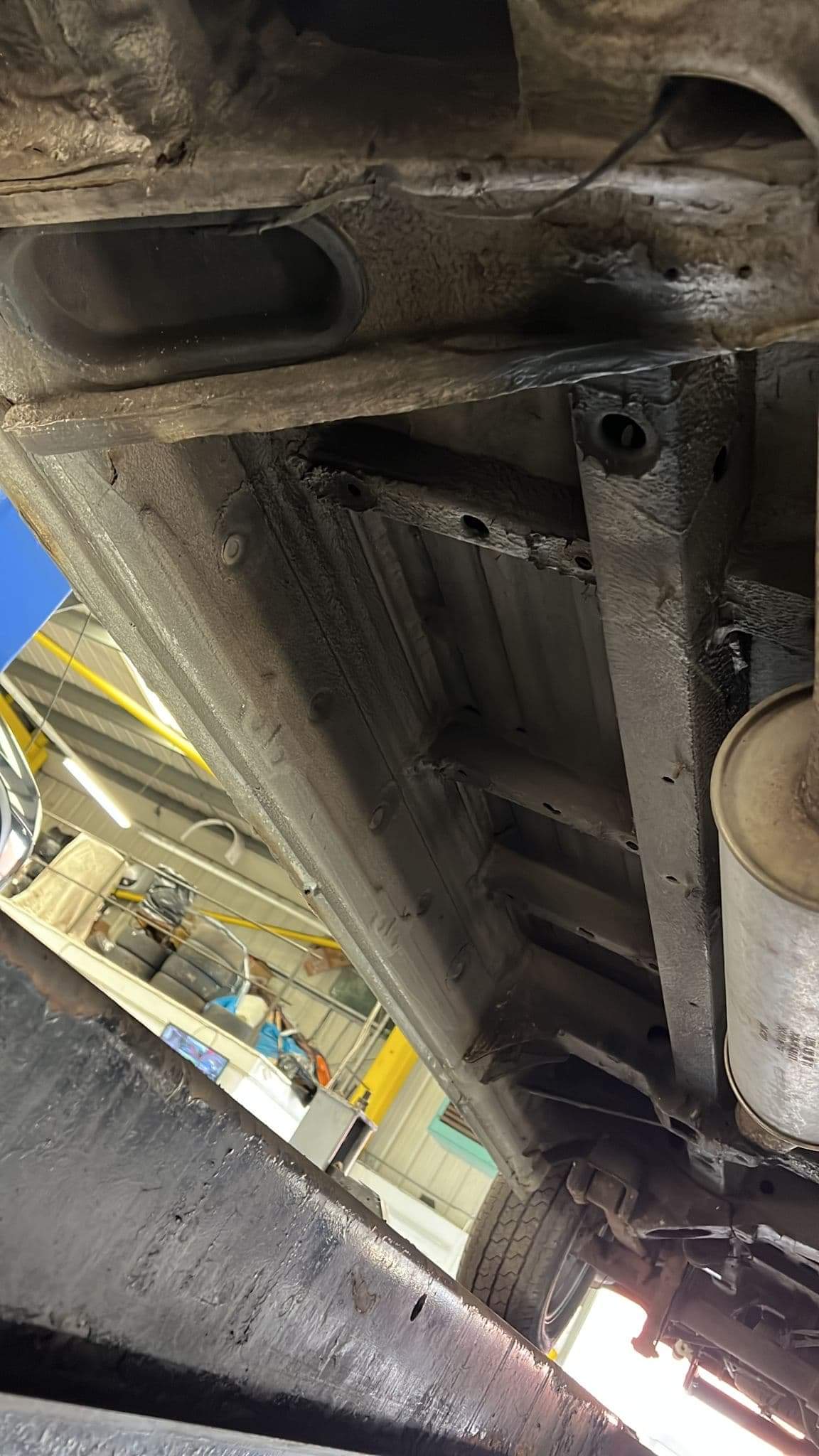 Installing Under Body Tanks – EMPF